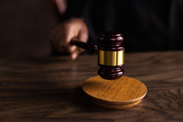 ¿En qué consiste el delito de fraude? ⚔ Grupo Serratos Abogados